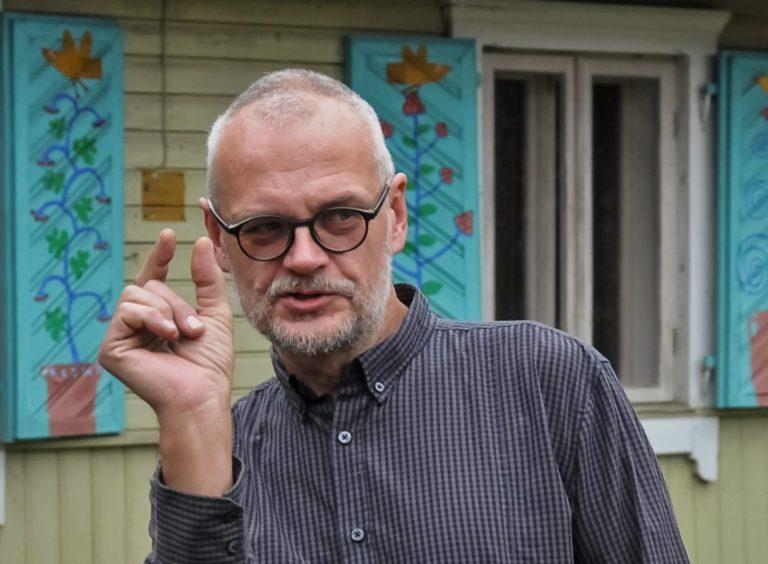 Stebuklinga stebuklinių pasakų knyga: iš skaptuotų figūrų ir ...